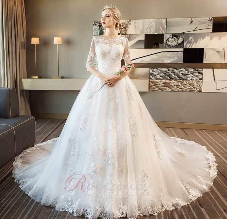 Robe de mariée Lacet Traîne Royal Satin a ligne Col ras du Cou ...