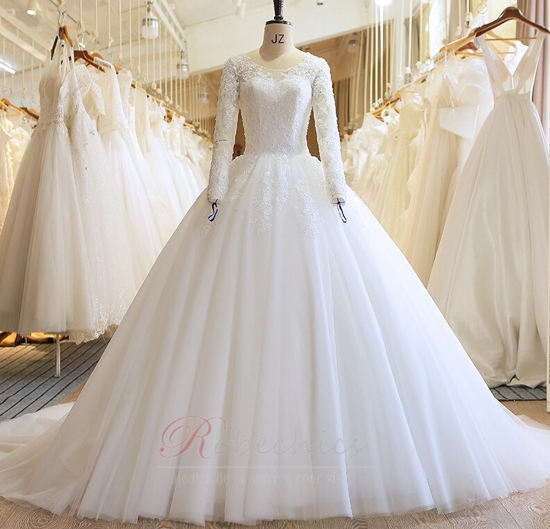 Robe de mariée Manche Longue Train de petit Couvert de Dentelle Naturel taille - RobeChics