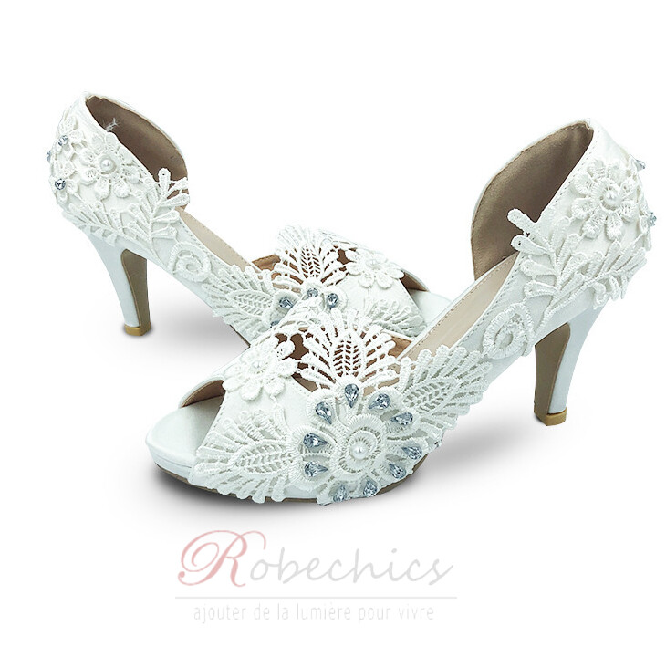 Satin grande taille chaussures de mariage dentelle fleur talons hauts ...